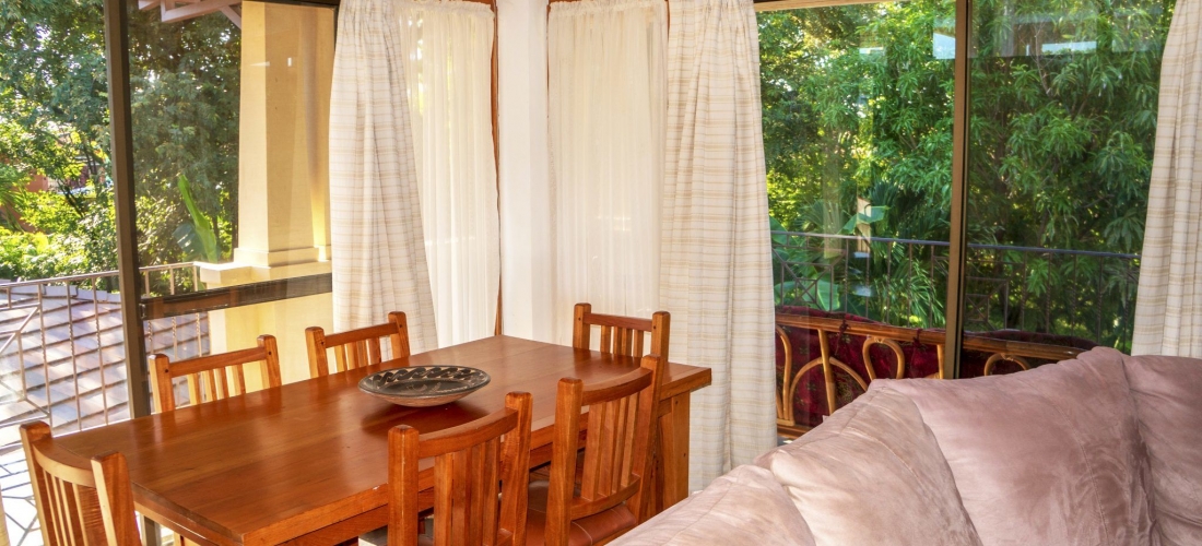 CW2 - DINING TABLE - Casa Wasabi