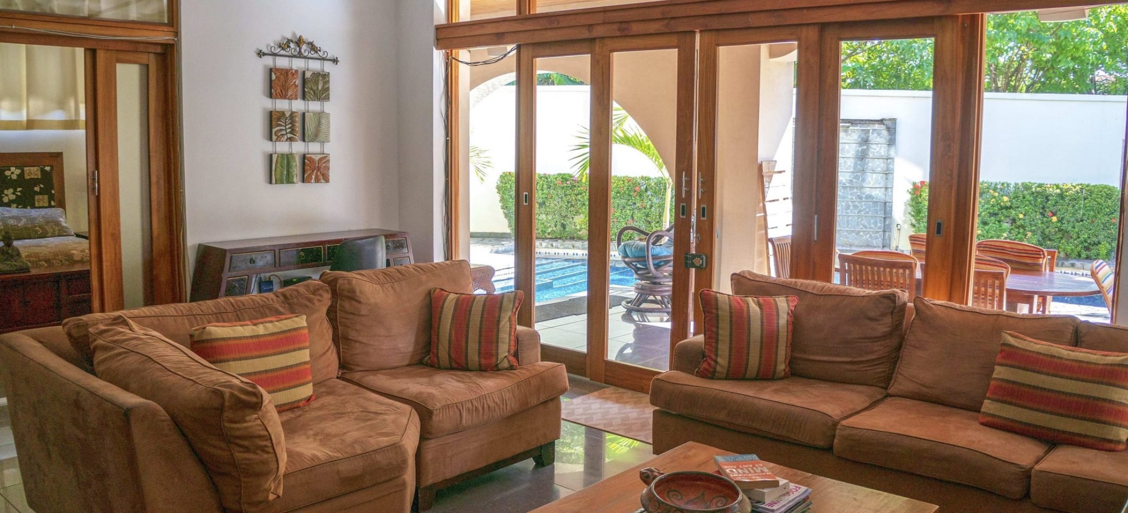 CW3 - LIVING ROOM - Casa Wasabi